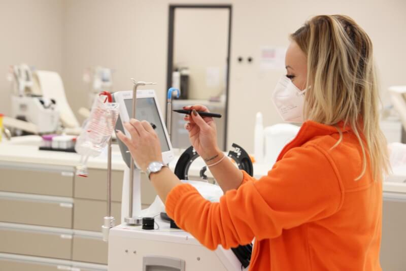 Darování plazmy Plzeň | Amber Plasma